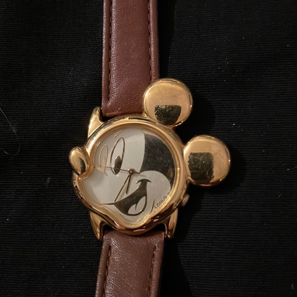 Disney | Accessories | Vintage Lorusdisney Mickey Mouse Face Watch ...